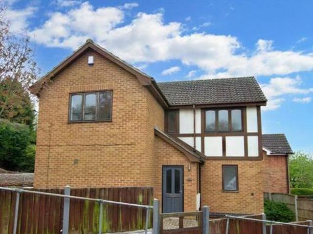 4 Bedroom Detached House For Sale In Carlton