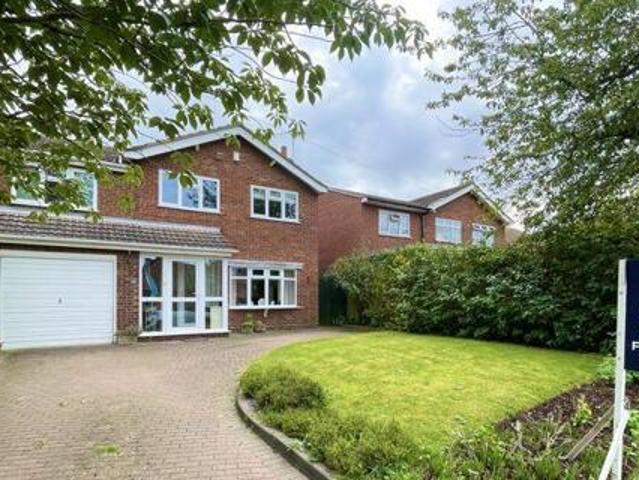 4 Bedroom Detached House For Sale In Carlton le moorland