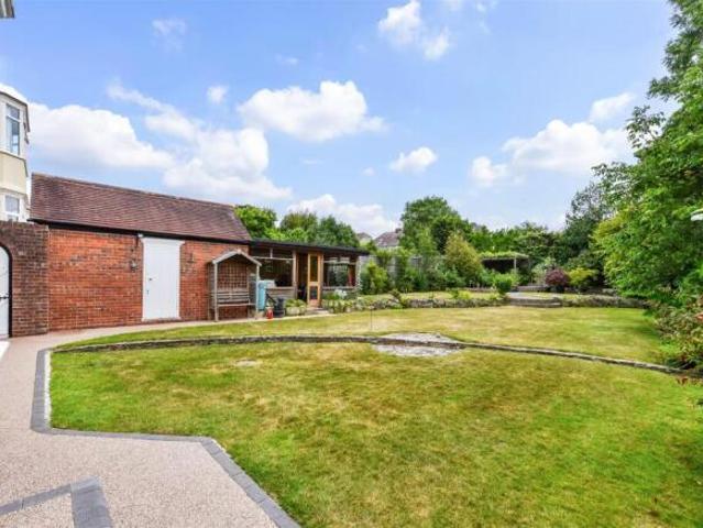 4 bedroom detached house for sale in Carmarthen Avenue, Drayton, PO6