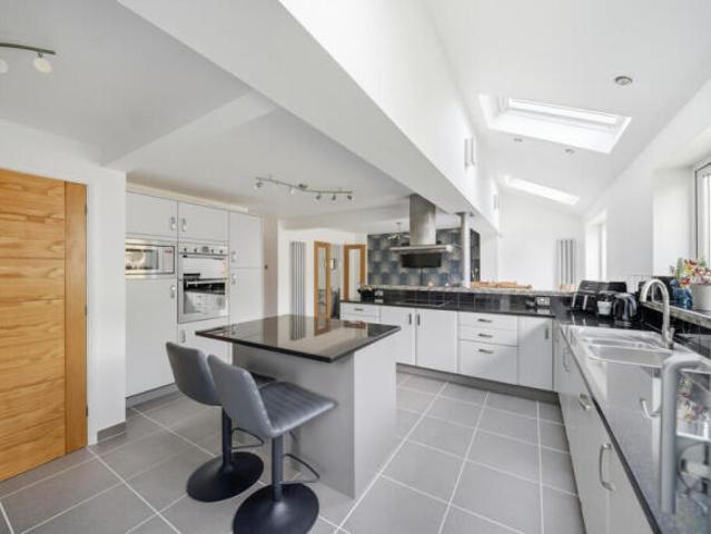4 bedroom detached house for sale in Carnation Close, Leicester Forest East, LE3