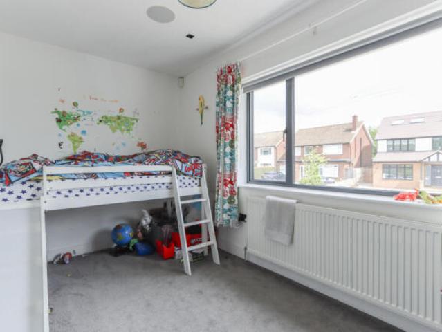 4 bedroom detached house for sale in Cassiobury Drive, Cassiobury, WD17