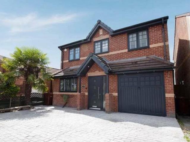 4 bedroom detached house for sale in Caspian Road Manchester M9