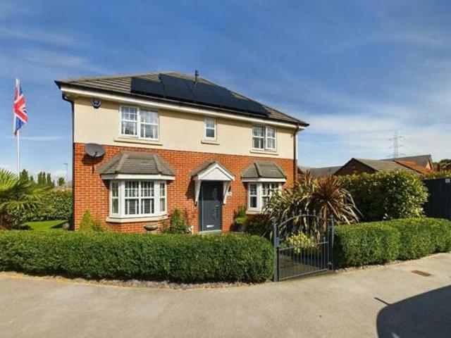 4 Bedroom Detached House For Sale In Castleford