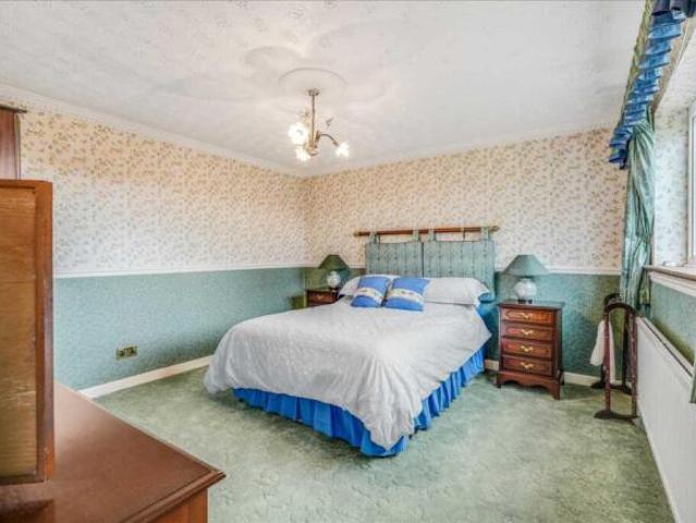 4 bedroom detached house for sale in Castlesteads, Bancroft, Milton Keynes, MK13