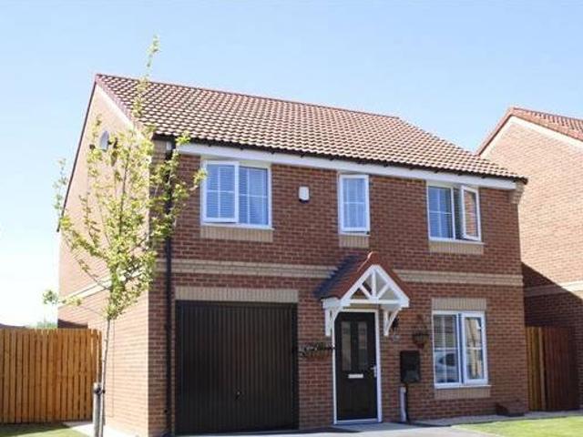 4 bedroom detached house for sale in Cedarwood Road Normanby TS6