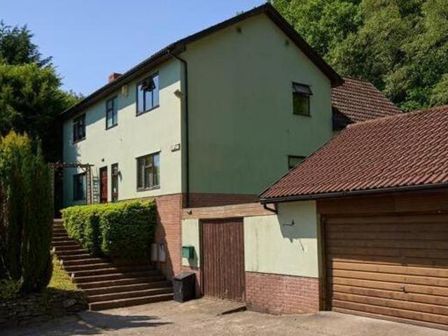 4 Bedroom Detached House For Sale In Cefn Pennar, Mountain Ash