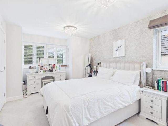 4 bedroom detached house for sale in Century Lane, Wexham, Slough, SL2