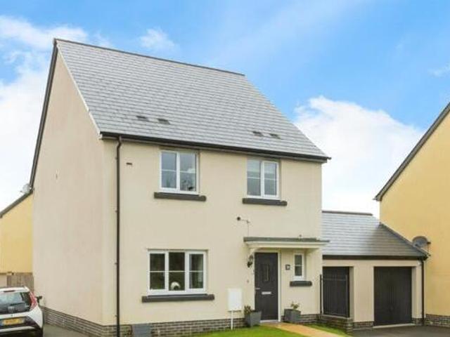 4 Bedroom Detached House For Sale In Chudleigh