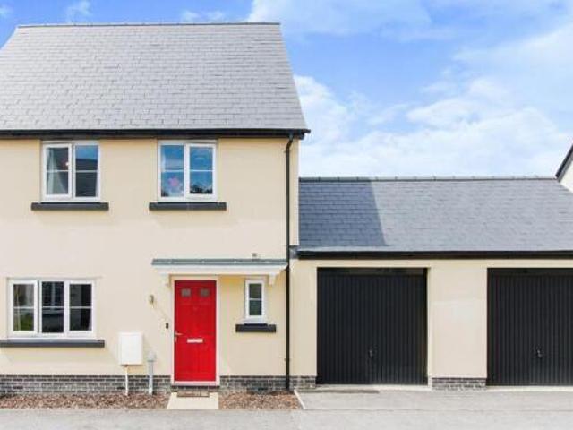 4 Bedroom Detached House For Sale In Chudleigh