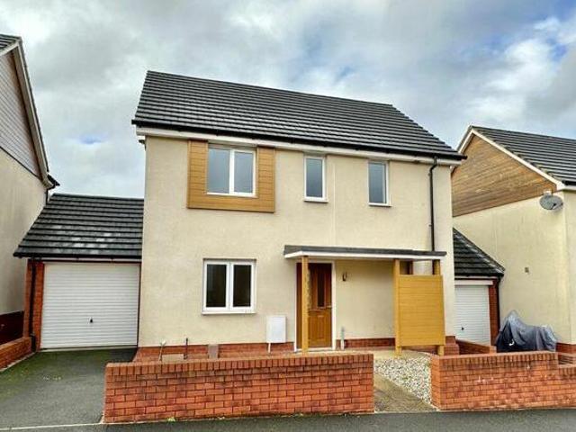 4 Bedroom Detached House For Sale In Chudleigh