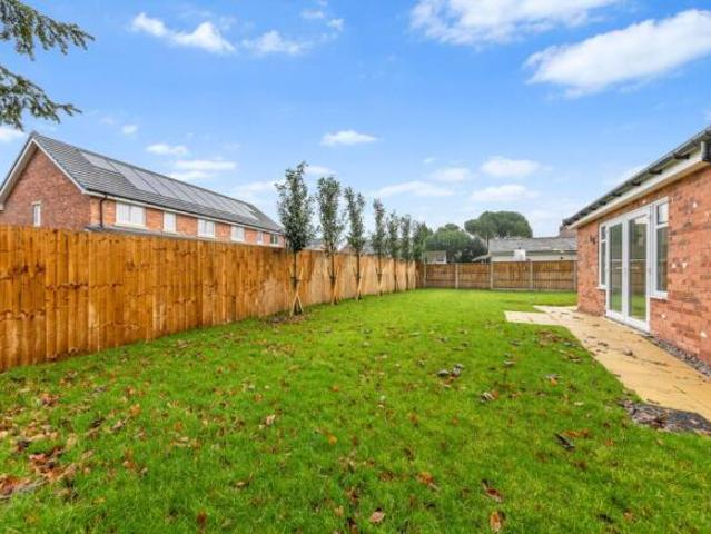 4 bedroom detached house for sale in Church End, Hale Village, L24