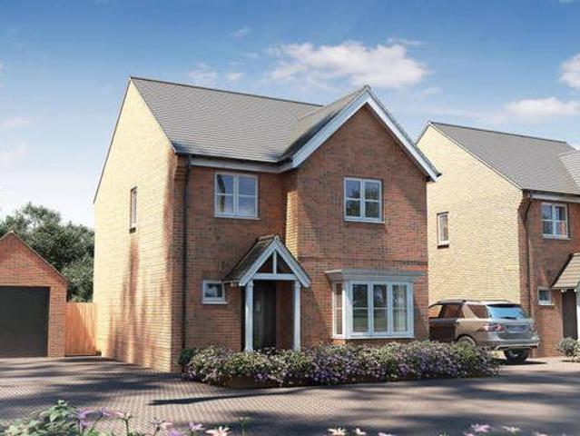 4 bedroom detached house for sale in Church Road Stowupland IP14 IP14
