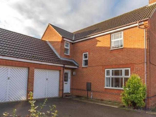 4 bedroom detached house for sale in Churchfields Road Folkingham Sleaford Lincolnshire NG34 NG