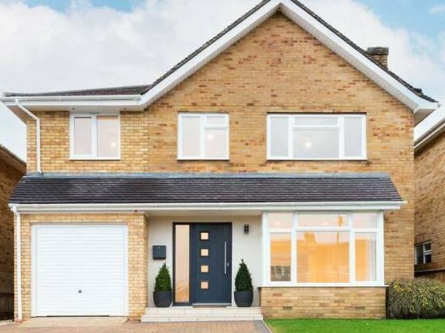 4 bedroom detached house for sale in Churchill Way Long Hanborough OX29
