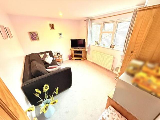 4 bedroom detached house for sale in Churchmead Close, East Barnet, EN4