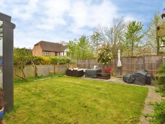 4 bedroom detached house for sale in Chalfont Close, Bradville, Milton Keynes, MK13