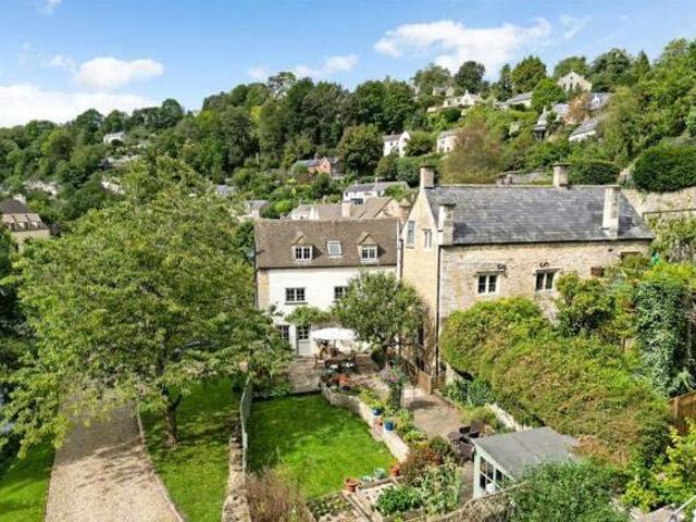 4 Bedroom Detached House For Sale In Chalford