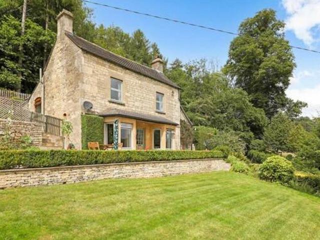4 Bedroom Detached House For Sale In Chalford