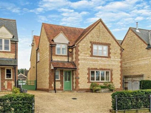4 Bedroom Detached House For Sale In Chalgrove