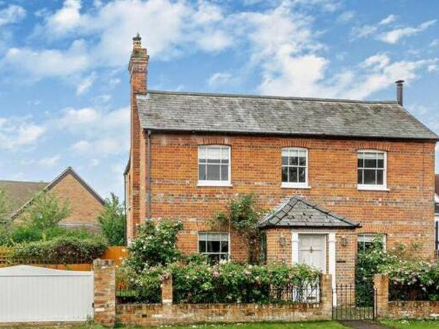 4 Bedroom Detached House For Sale In Chalgrove