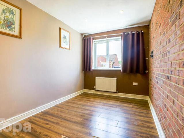 4 bedroom detached house for sale in Chambers Close, Greenhithe, DA9