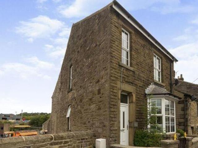 4 Bedroom Detached House For Sale In Chapel en le frith