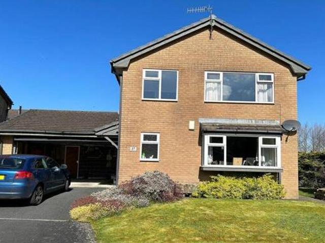 4 Bedroom Detached House For Sale In Chapel en le frith