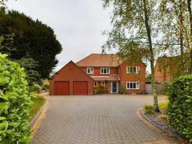 4 Bedroom Detached House For Sale In Chapel Lane, Belchford