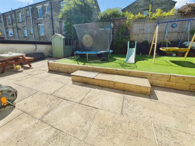 4 bedroom detached house for sale in Chapel Walk, Bradford, BD2 2EA, BD2