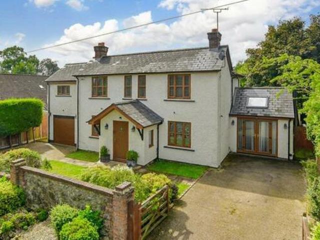 4 Bedroom Detached House For Sale In Charing Heath, Ashford
