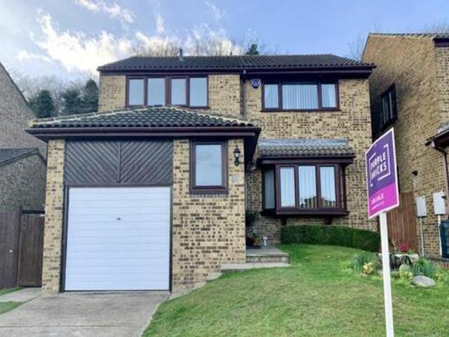 4 Bedroom Detached House For Sale In Chatham