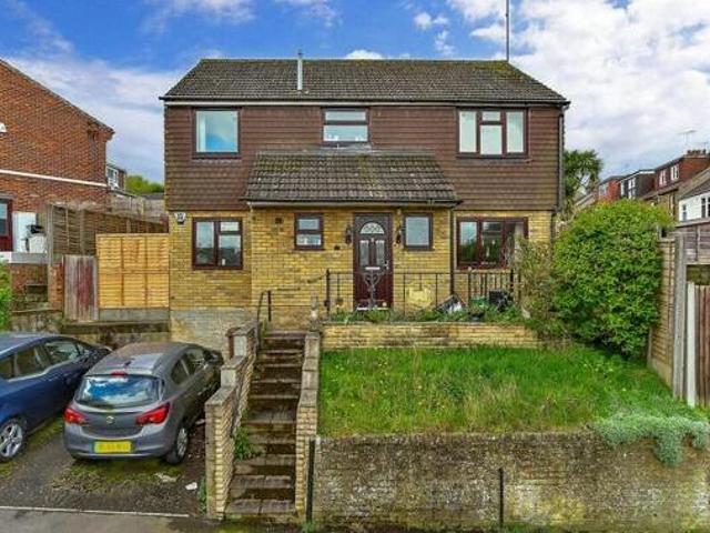 4 Bedroom Detached House For Sale In Chatham