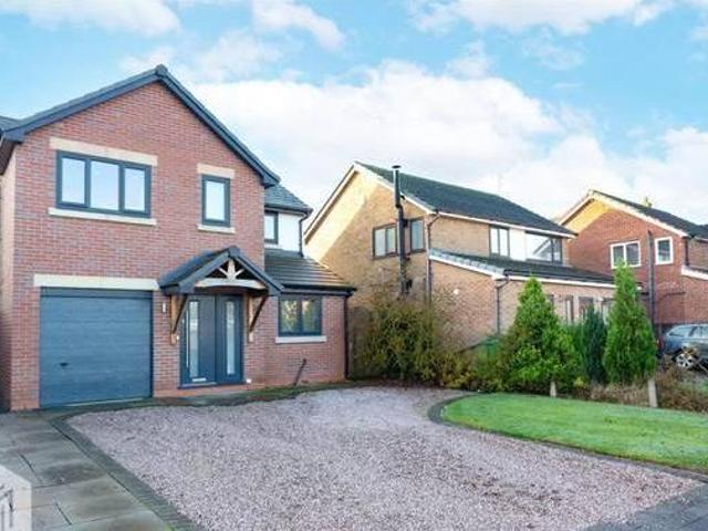 4 bedroom detached house for sale in Chatsworth Avenue Culcheth Warrington WA3 WA3
