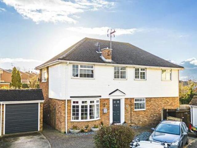 4 Bedroom Detached House For Sale In Cheddington, Buckinghamshire