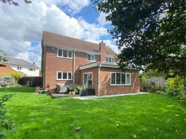 4 Bedroom Detached House For Sale In Chelmsford