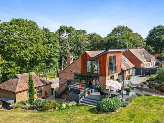 4 Bedroom Detached House For Sale In Chelmsford, Essex