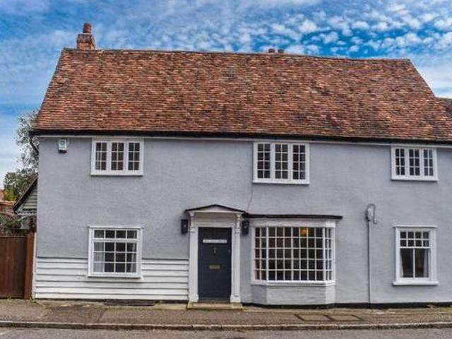 4 bedroom detached house for sale in Chelmsford Road Felsted Dunmow CM6