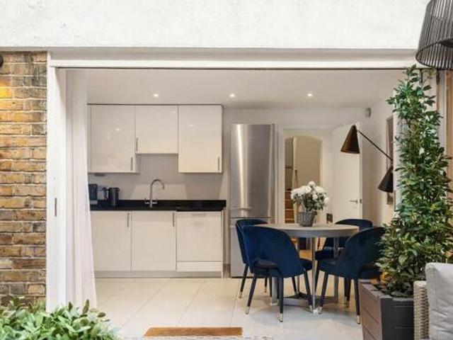 4 Bedroom Detached House For Sale In Chelsea, London
