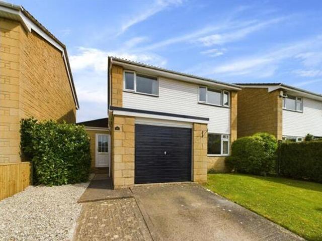 4 Bedroom Detached House For Sale In Cheltenham, Gloucestershire