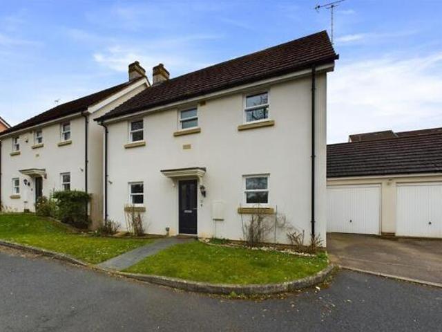 4 Bedroom Detached House For Sale In Cheltenham, Gloucestershire