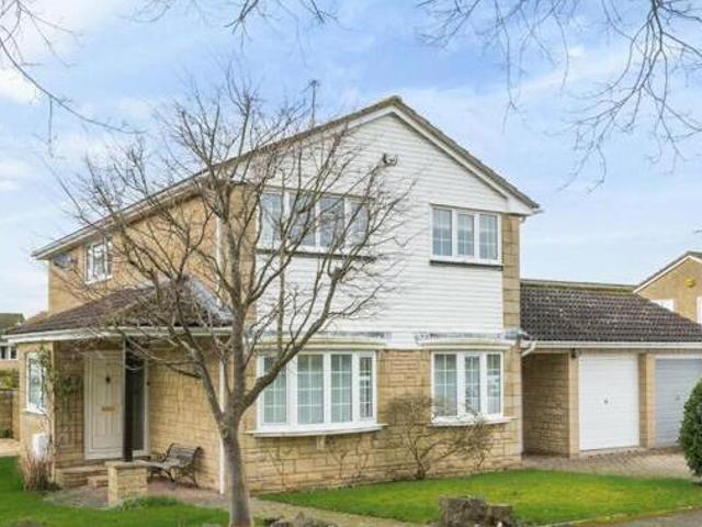 4 Bedroom Detached House For Sale In Cheltenham, Gloucestershire
