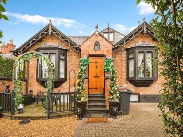 4 Bedroom Detached House For Sale In Chester, Cheshire West And Ches