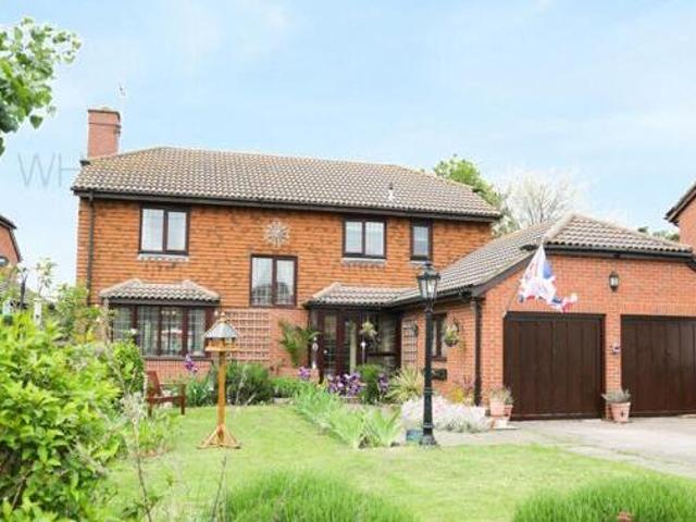 4 Bedroom Detached House For Sale In Chestfield