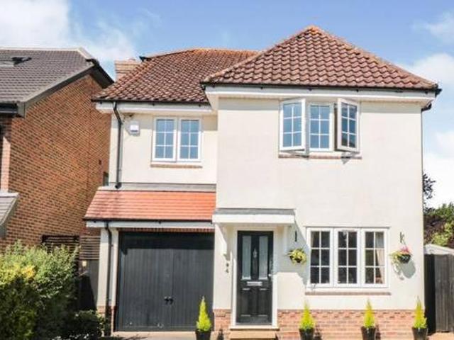 4 bedroom detached house for sale in Chestnut Walk Epping CM16 CM16
