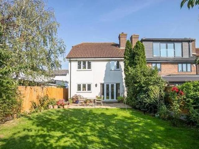 4 bedroom detached house for sale in Chestnut Walk Epping Green Epping CM16