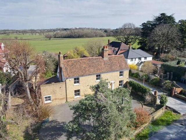 4 Bedroom Detached House For Sale In Chigwell, Essex