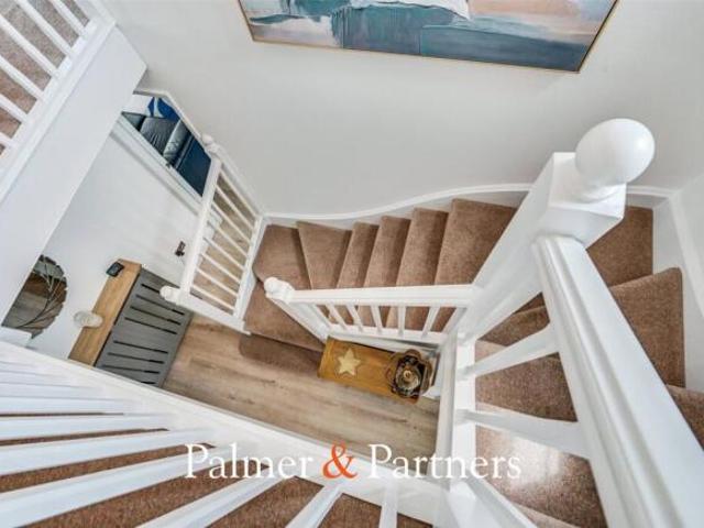 4 bedroom detached house for sale in Chislett Row, Chelmsford, Essex, CM2