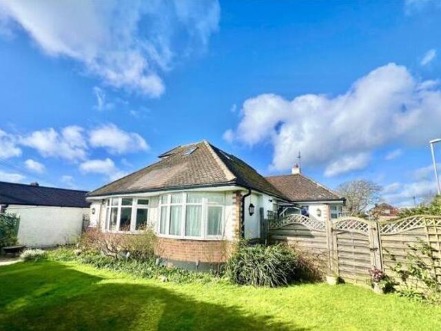 4 Bedroom Detached House For Sale In Christchurch, Dorset