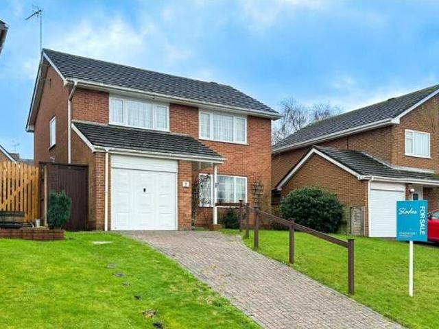 4 Bedroom Detached House For Sale In Christchurch, Dorset