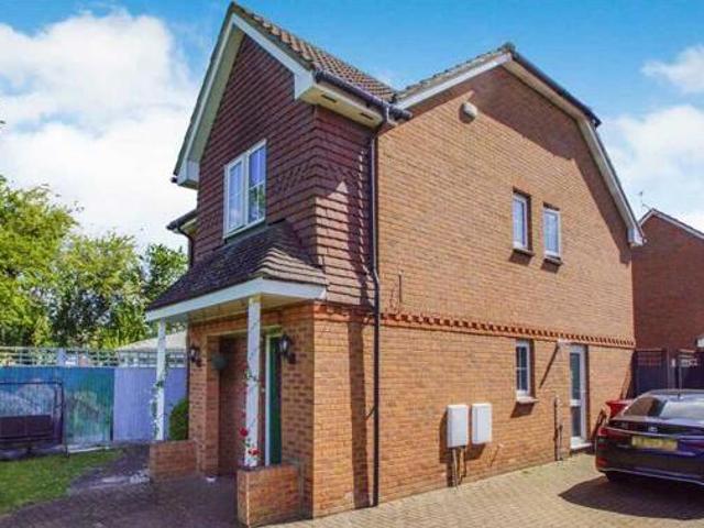 4 Bedroom Detached House For Sale In Cippenham